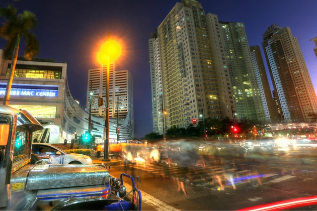 Nine Advantages of Living Close to Business Districts | Lamudi