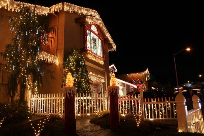 12 Must-Visit Christmas Villages in the Philippines (2023) | Lamudi