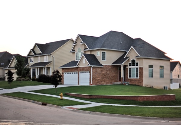Corner Lots 101: Pros, Cons, and Considerations | Lamudi